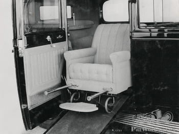 Mobile thrones by Hooper & Co.; fit for a King? - PreWarCar