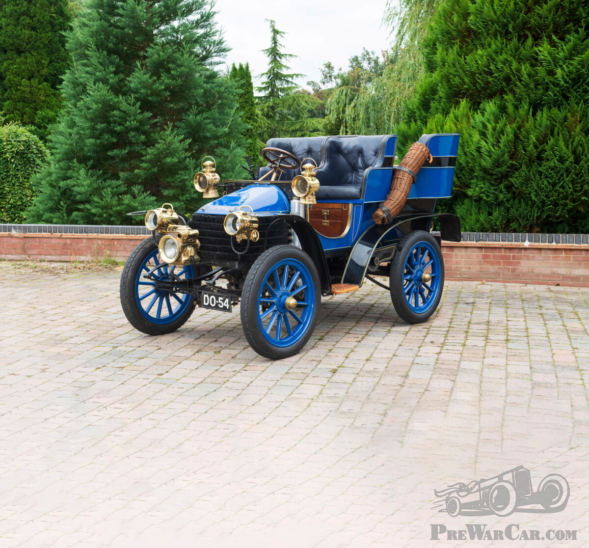 Car 10HP Twin-Cylinder Four-Seat Rear-Entrance Tonneau 1903 for sale ...