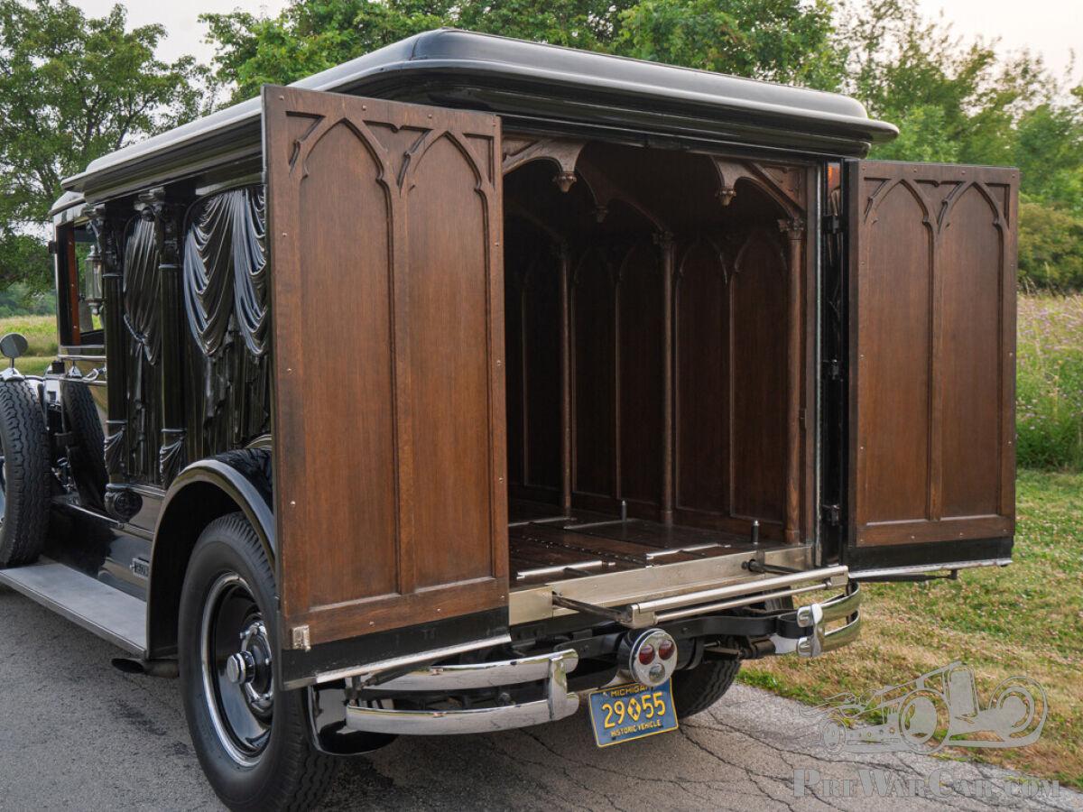 Car Cunningham V8 Cathedral Funeral Car 1929 for sale - PreWarCar
