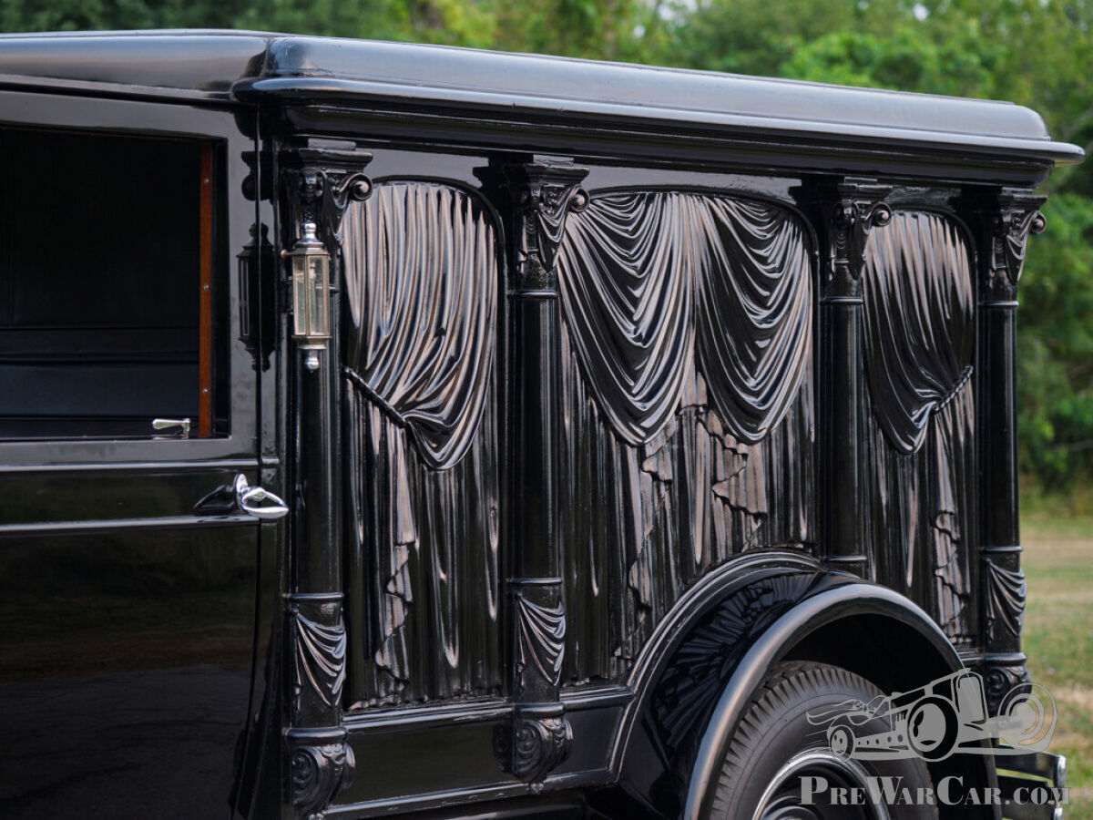 Car Cunningham V8 Cathedral Funeral Car 1929 for sale - PreWarCar