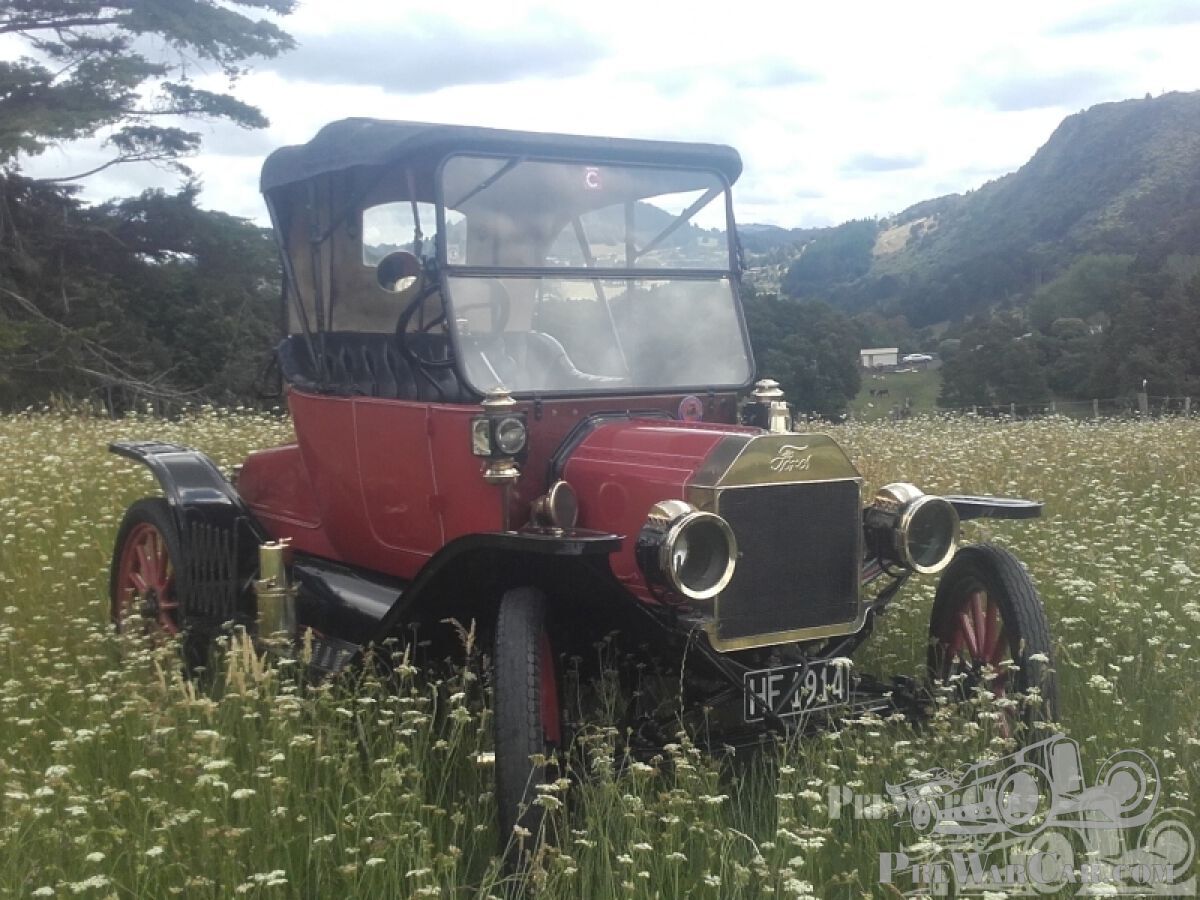 Classic cars that can be admired in Rosmalen - PreWarCar