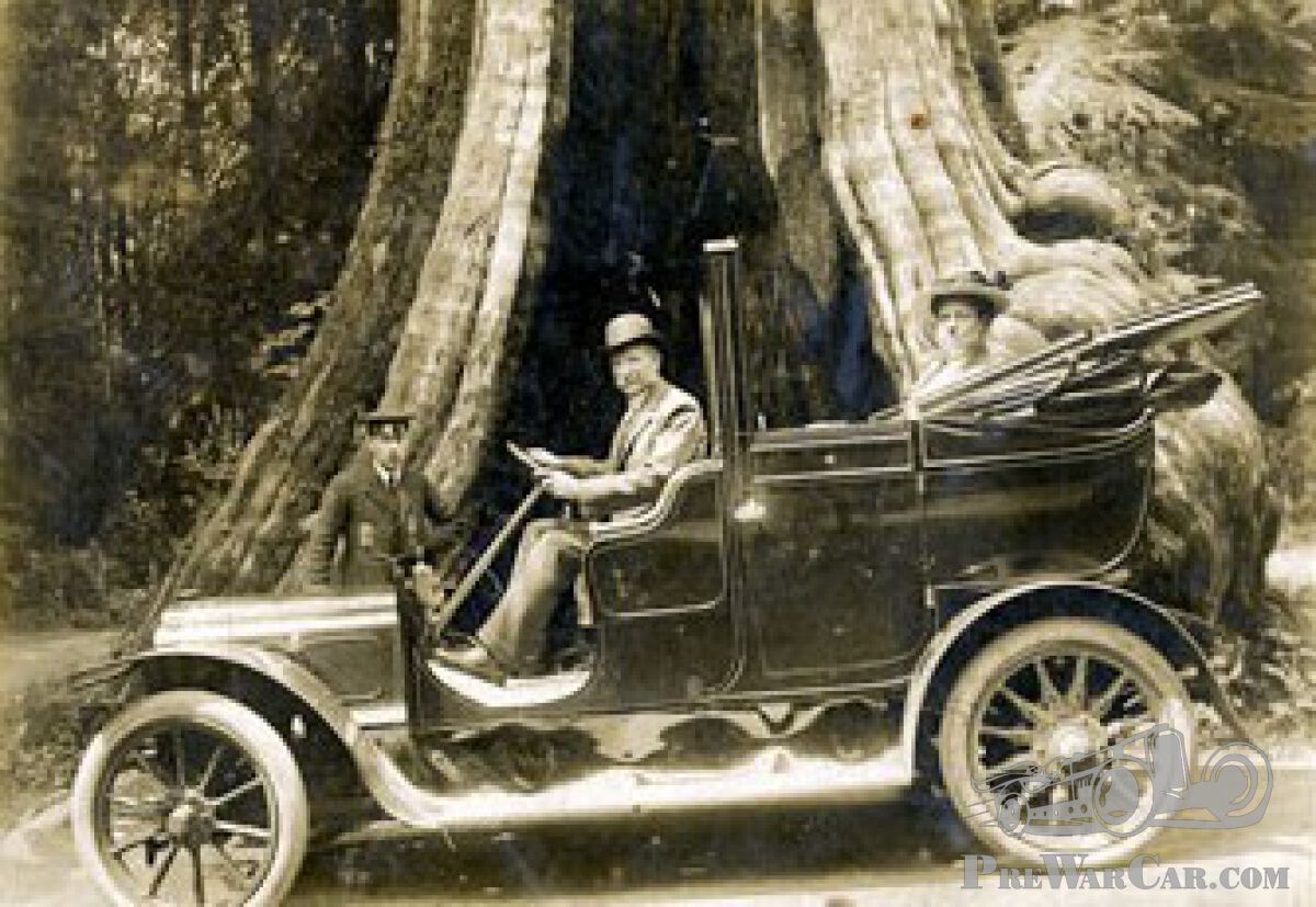 Identify brass era cars at the Hollow Tree - PreWarCar