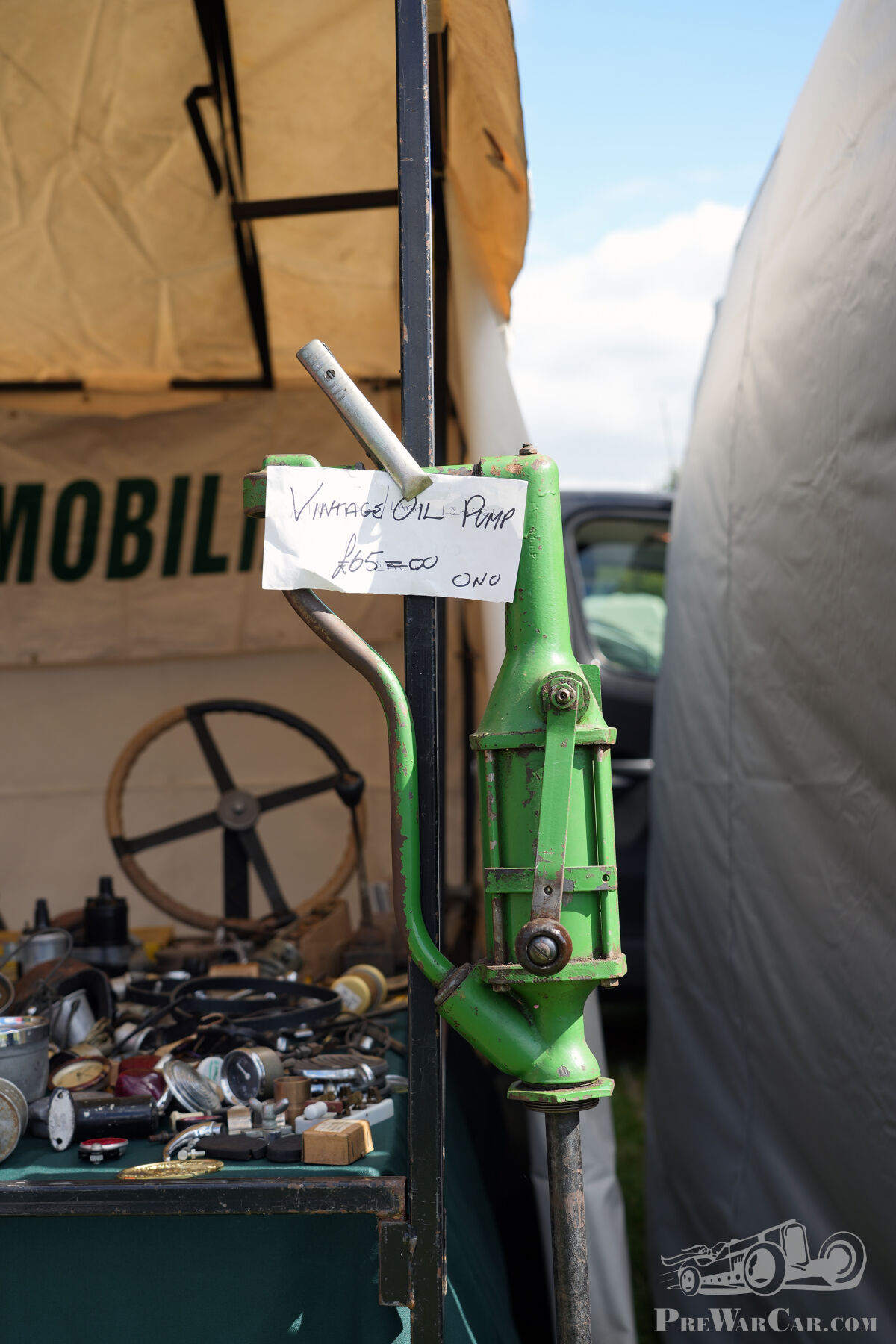 Live from Beaulieu 2024 - International Autojumble in full swing ...
