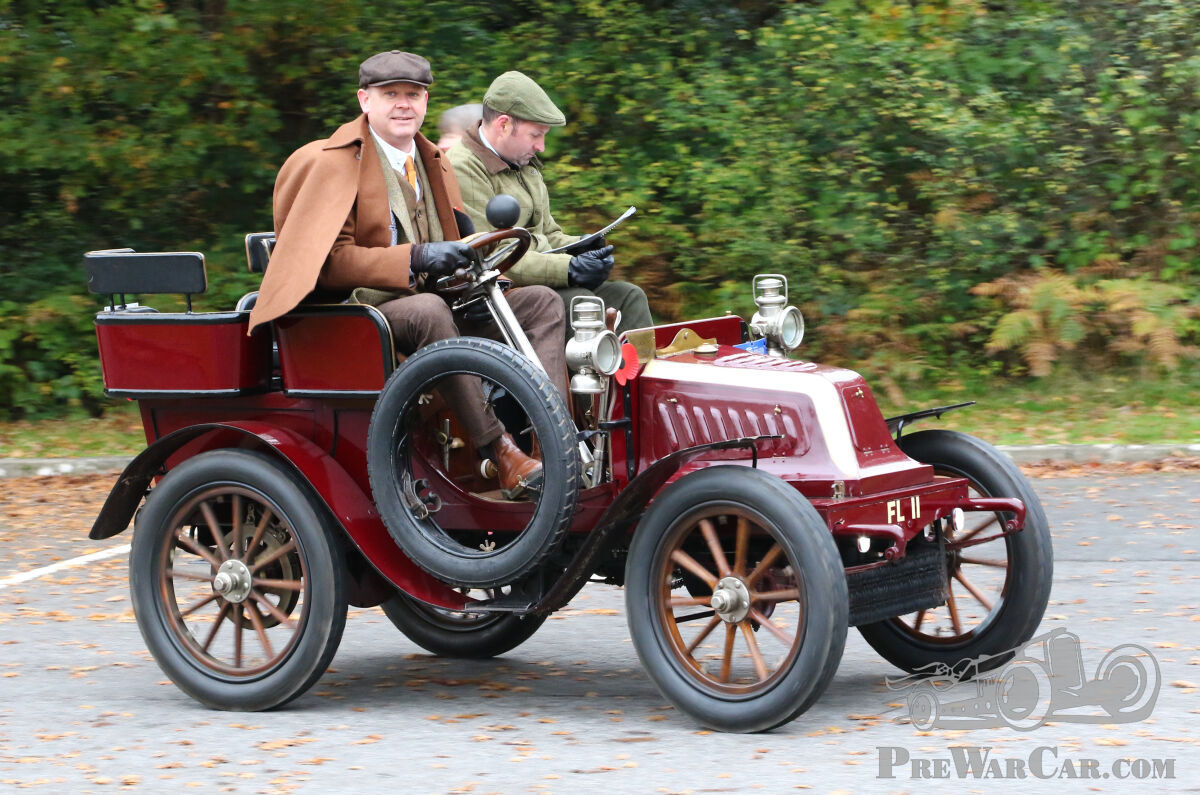 Characters of Crawley: Veterans through the lens of Adrian Berg - PreWarCar