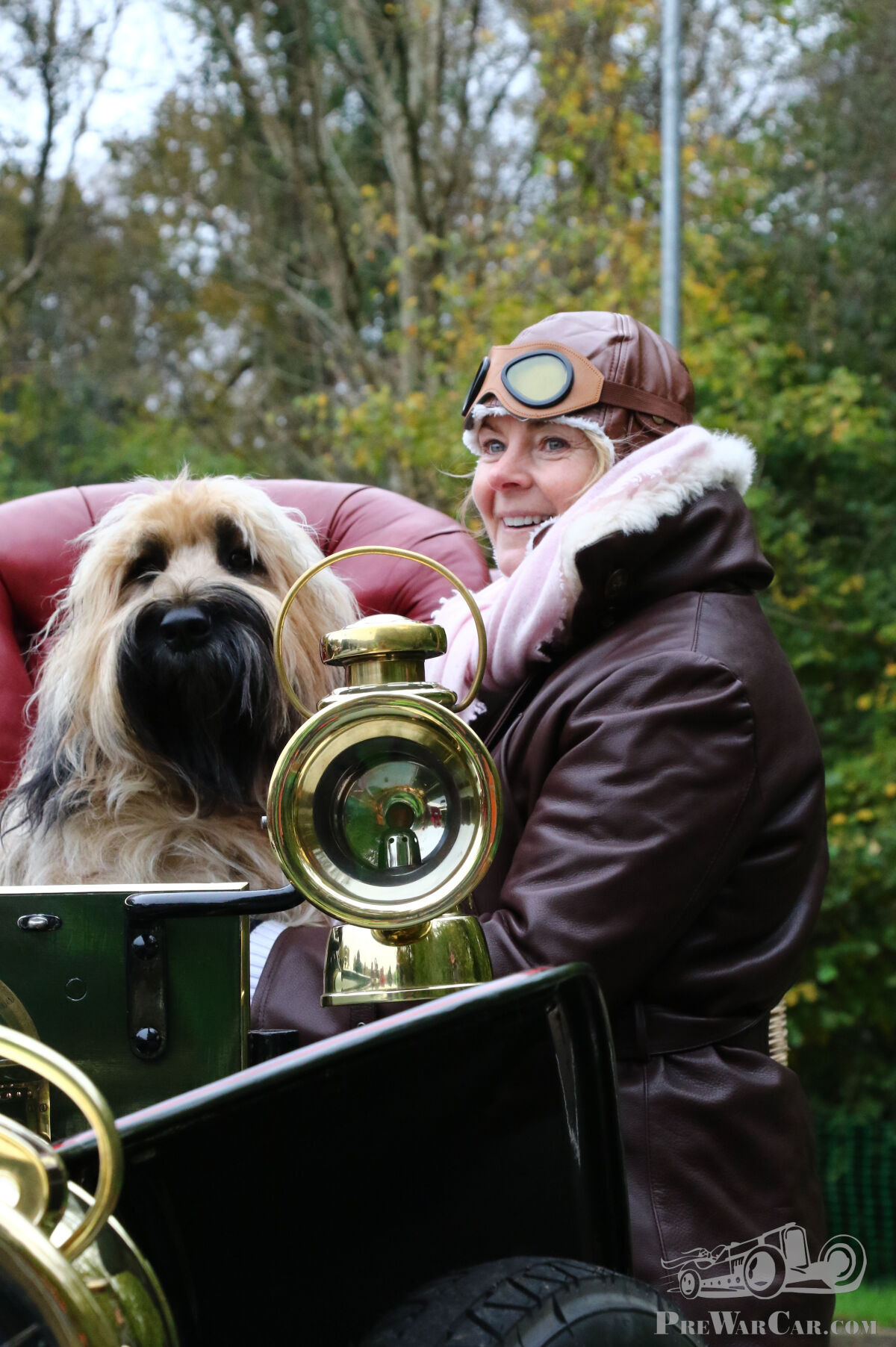 Characters of Crawley: Veterans through the lens of Adrian Berg - PreWarCar