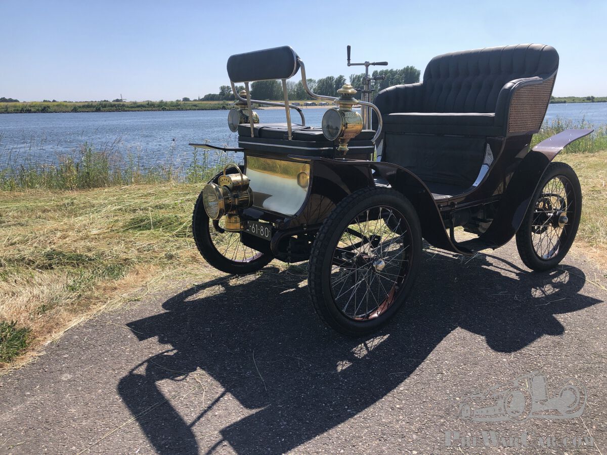 1st Rallye des Vieux Pistons in the Loire Valley, France: Pre-1905 Cars ...
