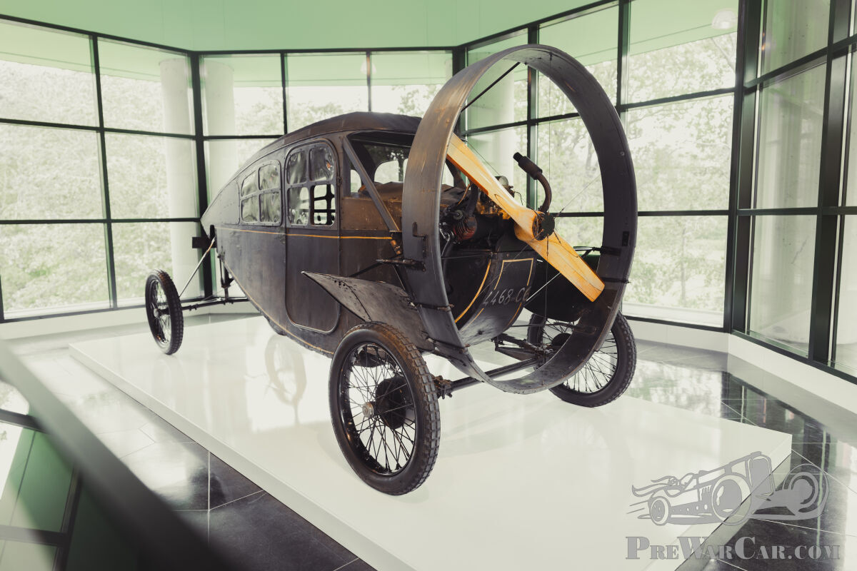 An airplane without wings – an original 1921 Leyat Hélica 2H Conduite ...