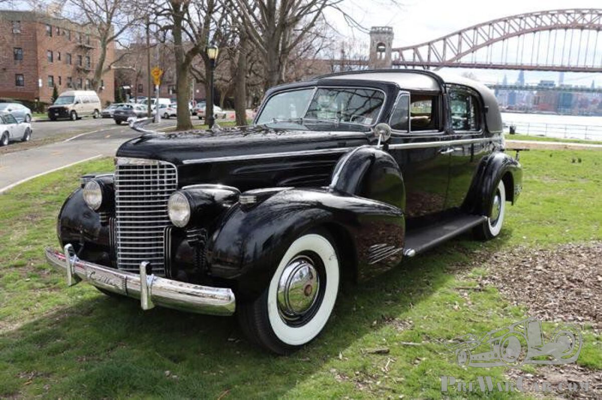 Car Cadillac Series 90 V-16 Town Car 1938 for sale - PreWarCar